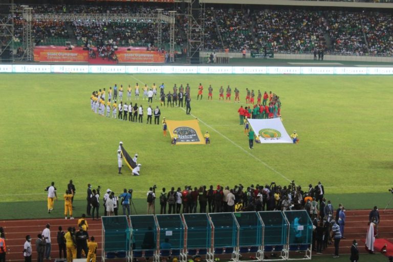 Inauguration en couleur du stade d’Ebimpé au nom d’Alassane Ouattara ...